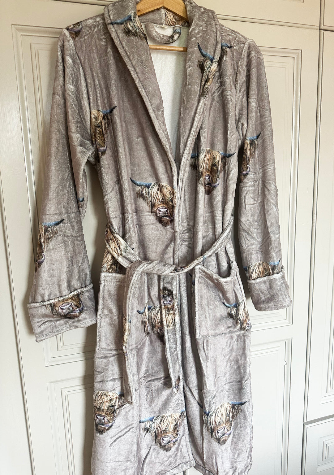 Highland Cow Dressing Gown – Grace Scott Art