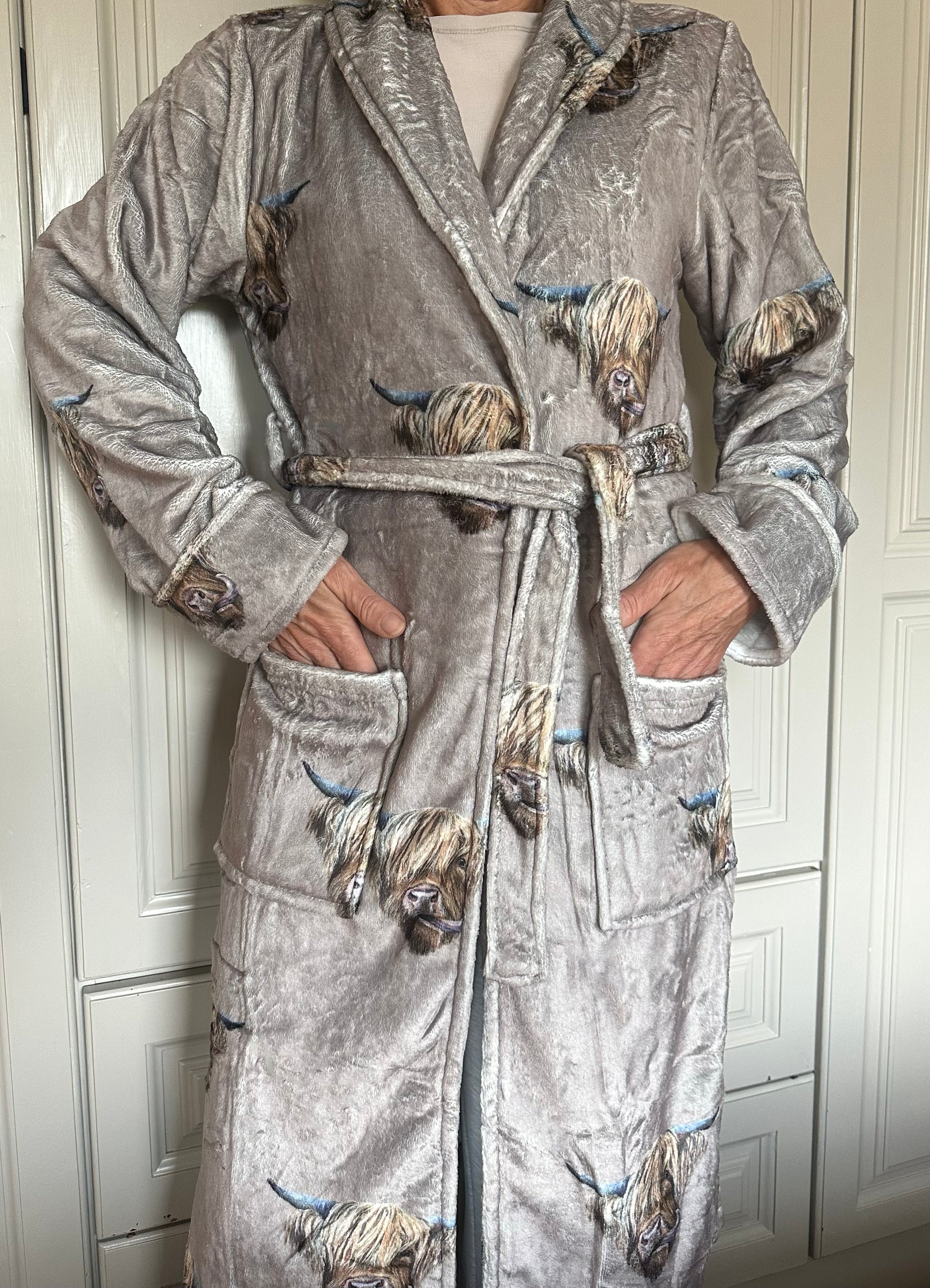 Dressing gowns – Grace Scott Art